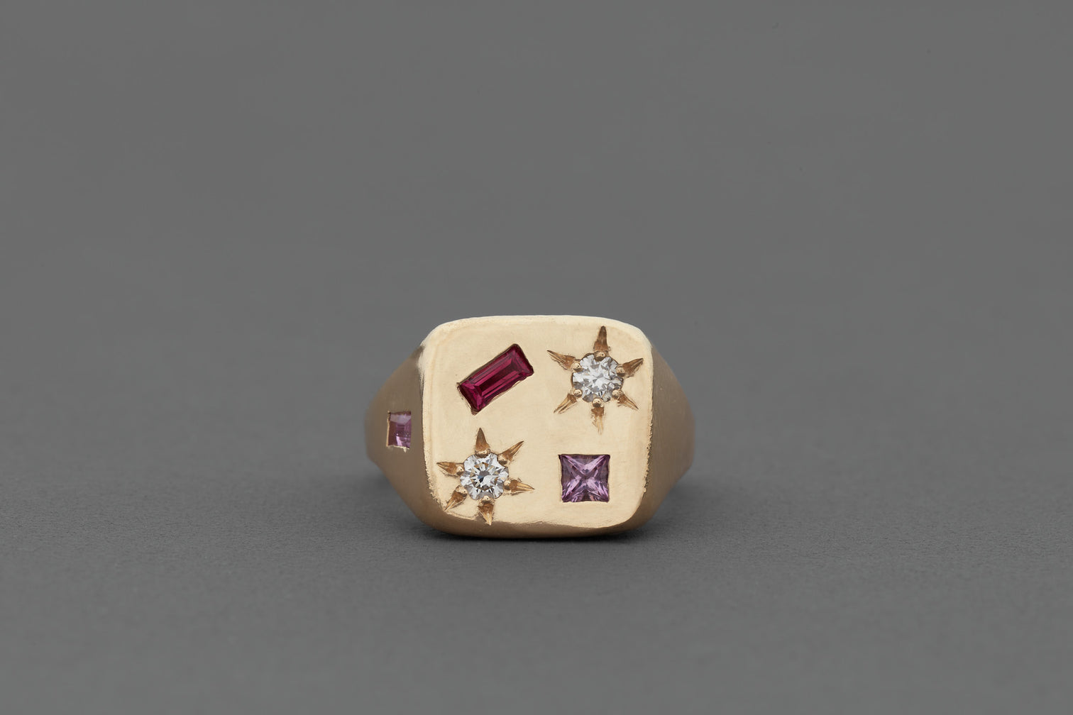 Tablet ring – Seb Brown