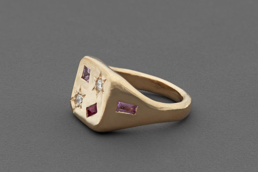 Tablet ring – Seb Brown